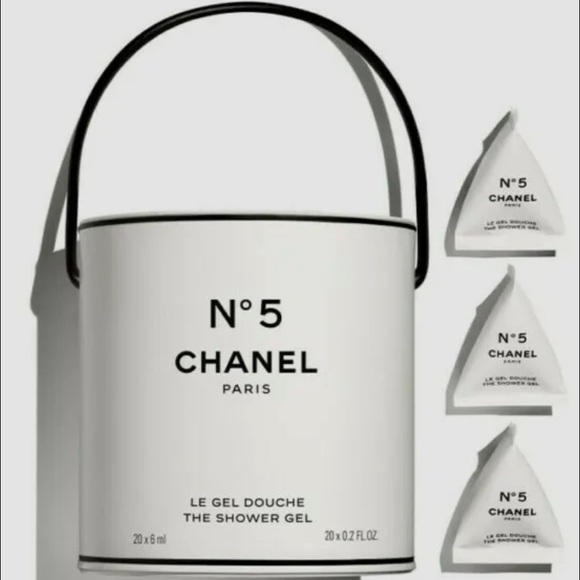 CHANEL | Bath & Body | Chanel Factory Paint Can Le Gel Douche The ...